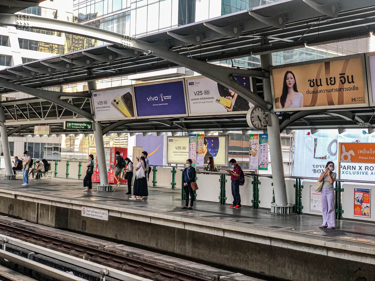 Top 6 trải nghiệm thú vị khi đến Ari, Bangkok | Justfly.vn