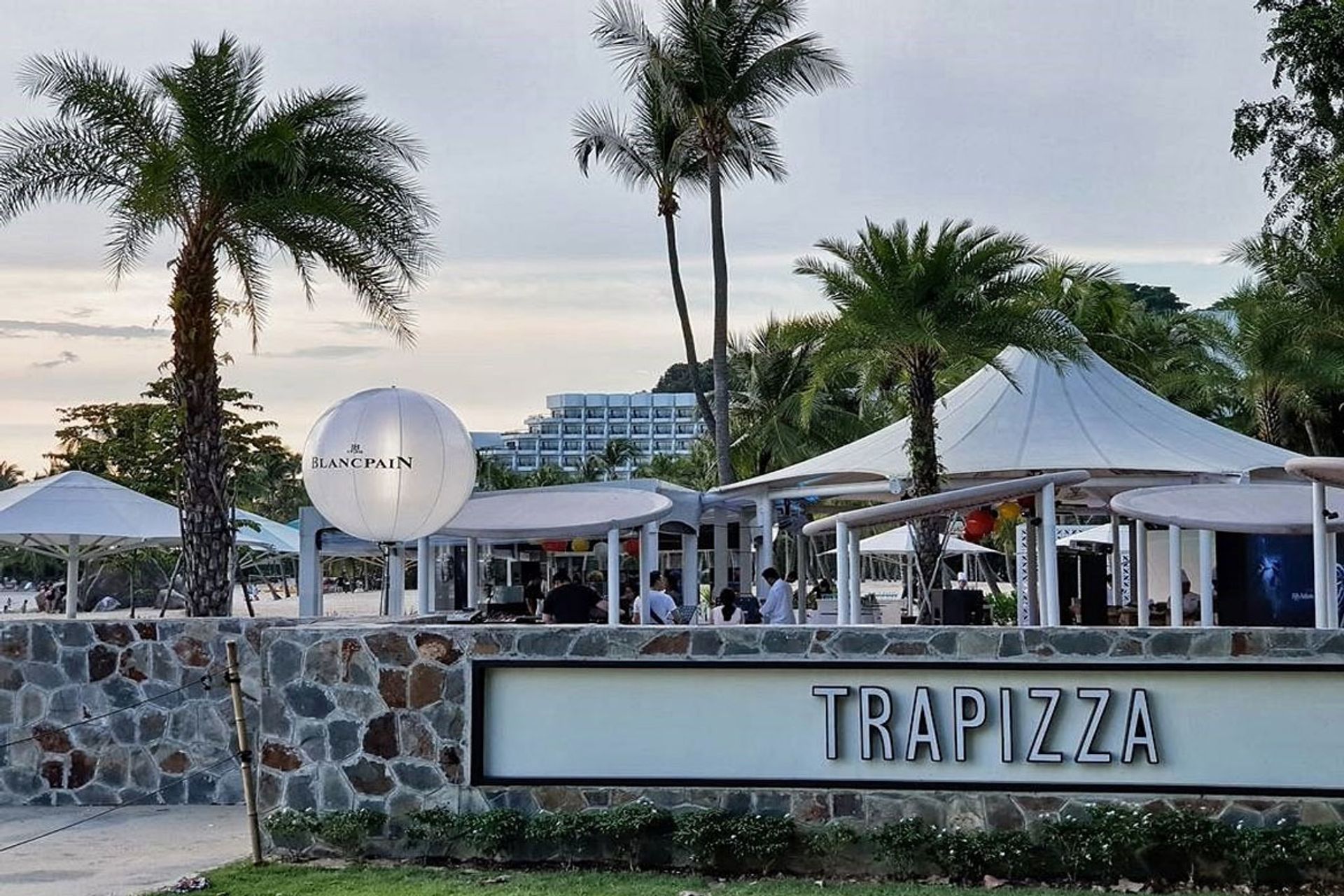 Top 10 nhà hàng ngon nhất đảo Sentosa, Singapore | Justfly.vn