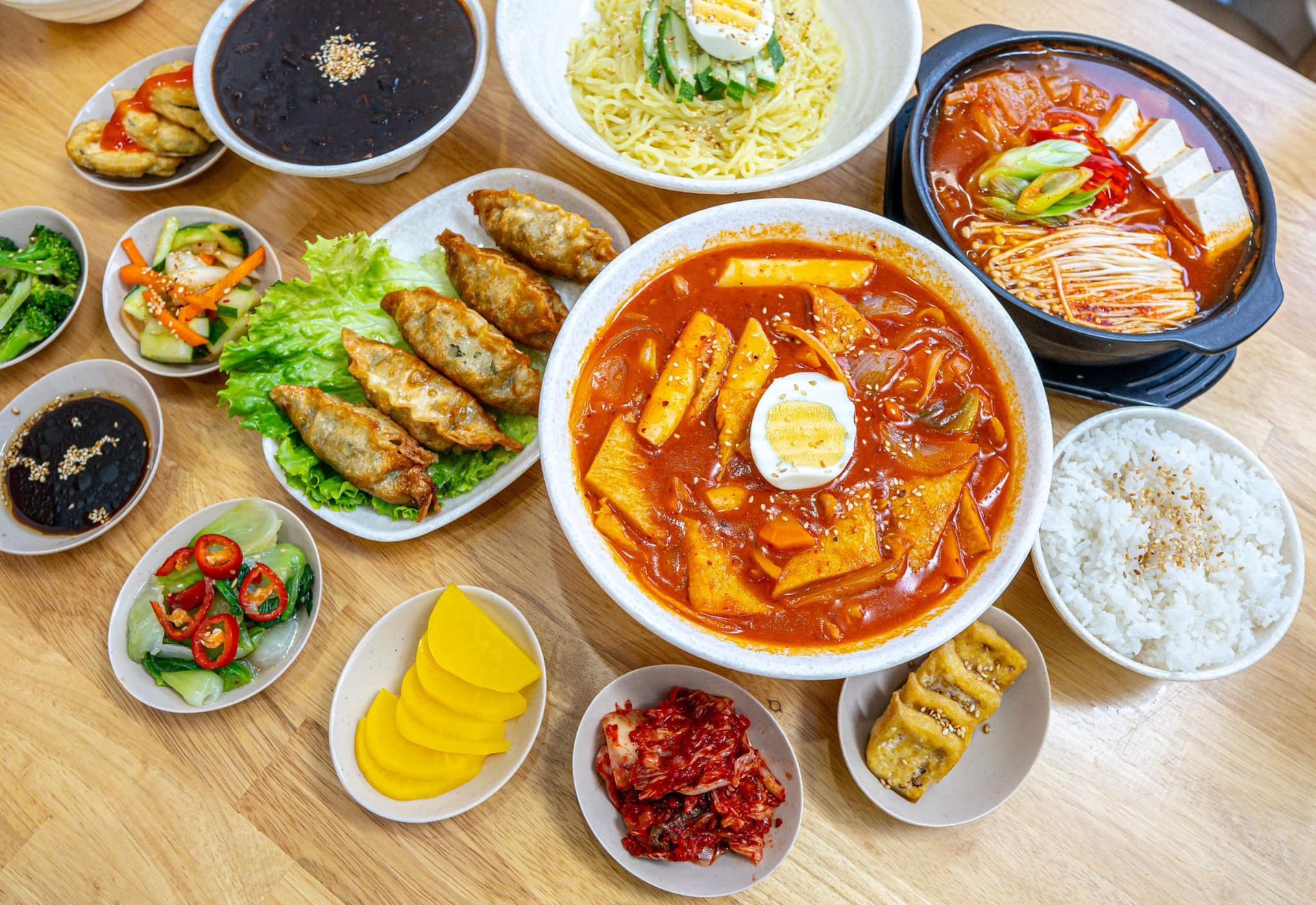 Top 16 quán ăn Hàn Quốc ở Đà Nẵng nên ghé nhất | Justfly.vn