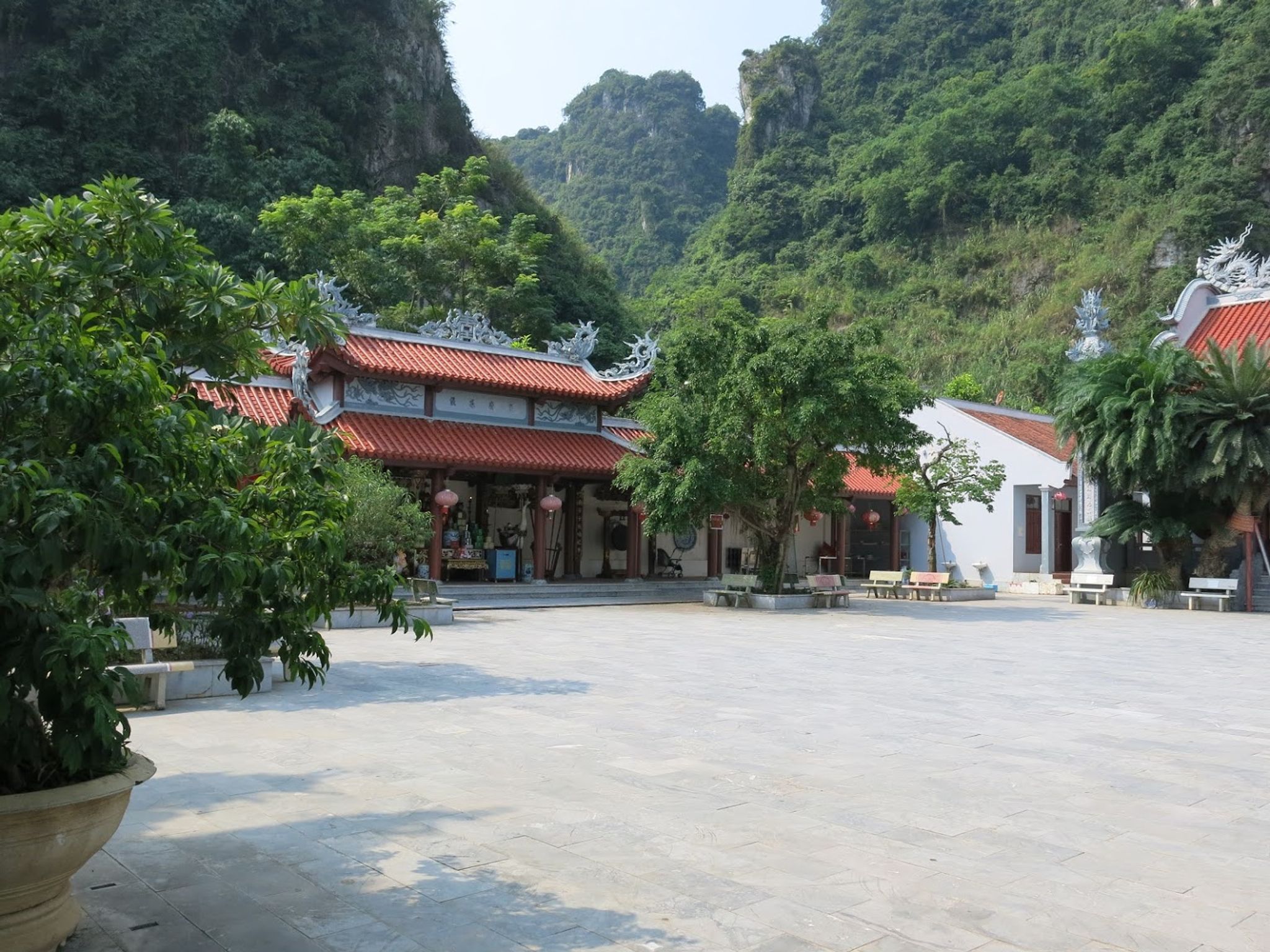 Đền Thượng Bồng Lai – Chốn thanh tịnh xoa dịu những tâm hồn bị tổn ...