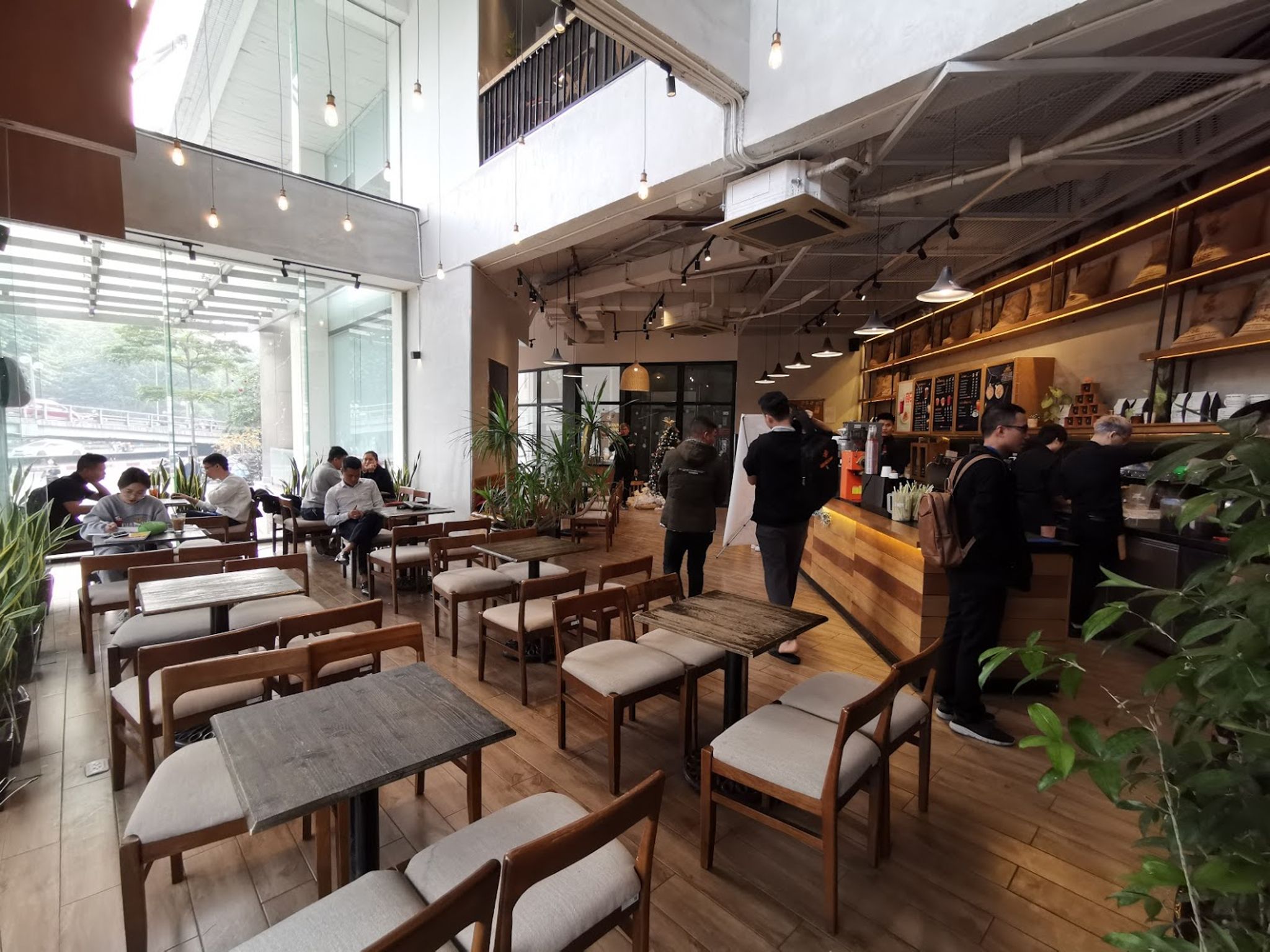 Top 15 quán cafe được yêu thích nhất ở Đống Đa | Justfly.vn