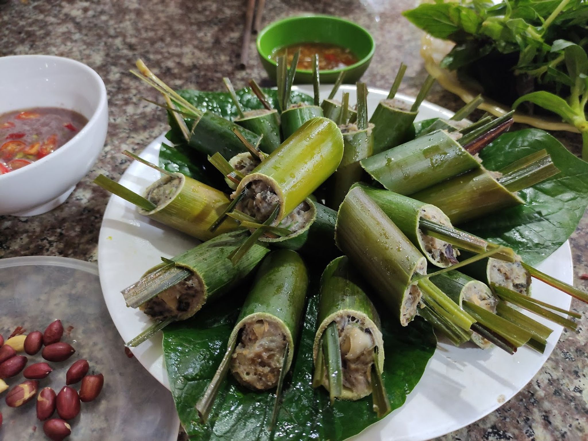 Nhậu lai rai ở Tây Hồ nhất định phải ghé qua 10 quán này! | Justfly.vn