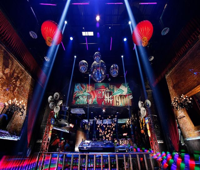 Bar 1900 - Thiên đường giải trí của giới trẻ Hà Thành | Justfly.vn